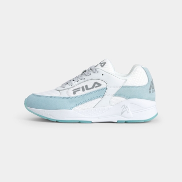 Trendy sneakers for men in a striking retro design | FILA Europe