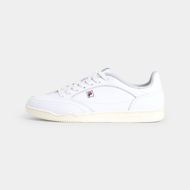 Trendy sneakers for men in a striking retro design | FILA Europe